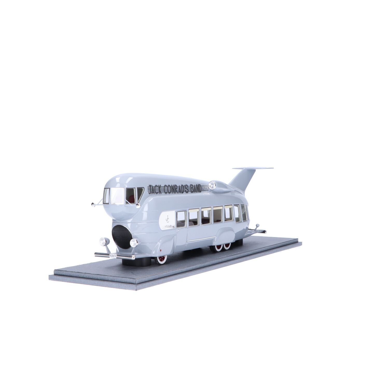 Paramount Jack Conrad Band Bus | House of Modelcars