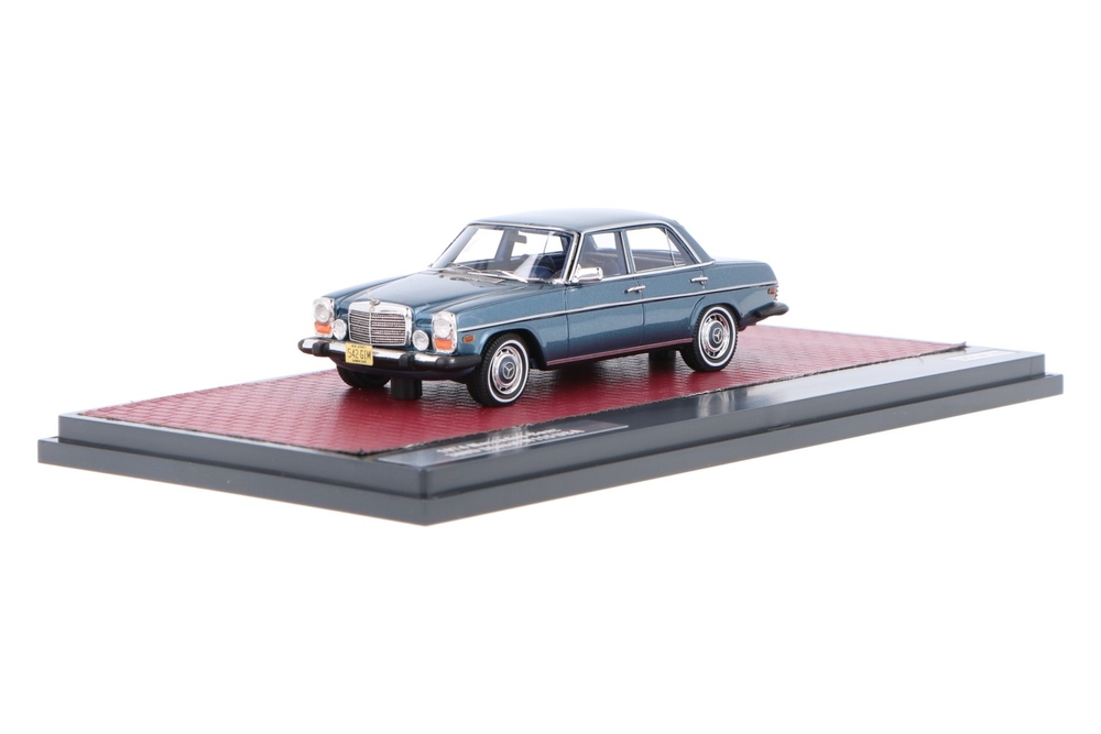 Mercedes-Benz 300D (W115) USA-Version | House of Modelcars