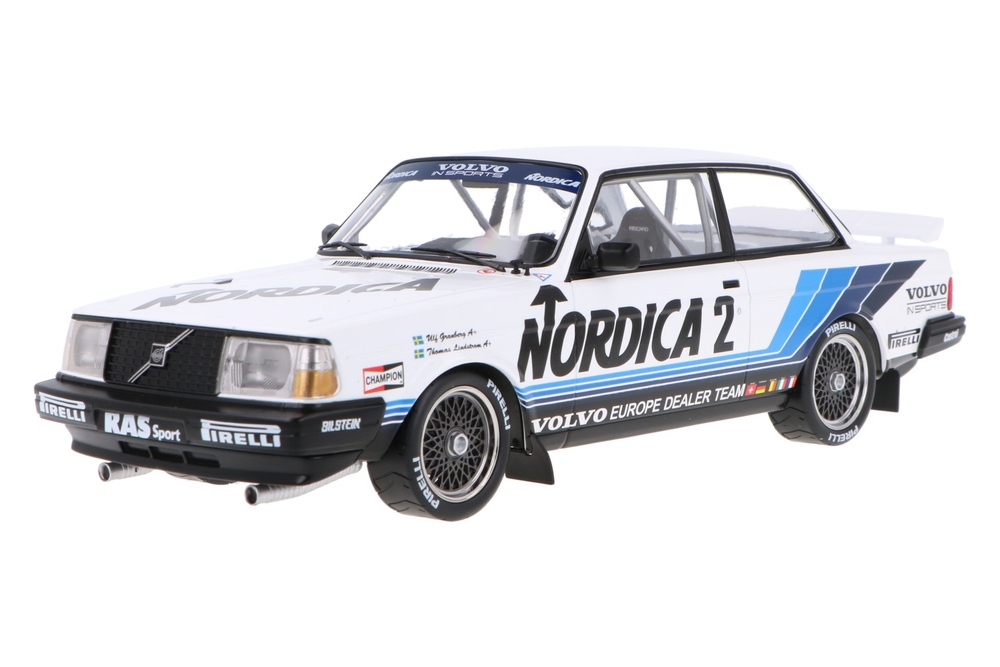 Volvo 240 Turbo | House of Modelcars