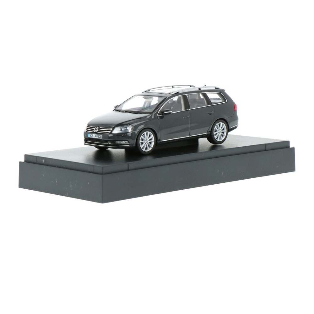 Volkswagen Passat B7 Variant | House of Modelcars
