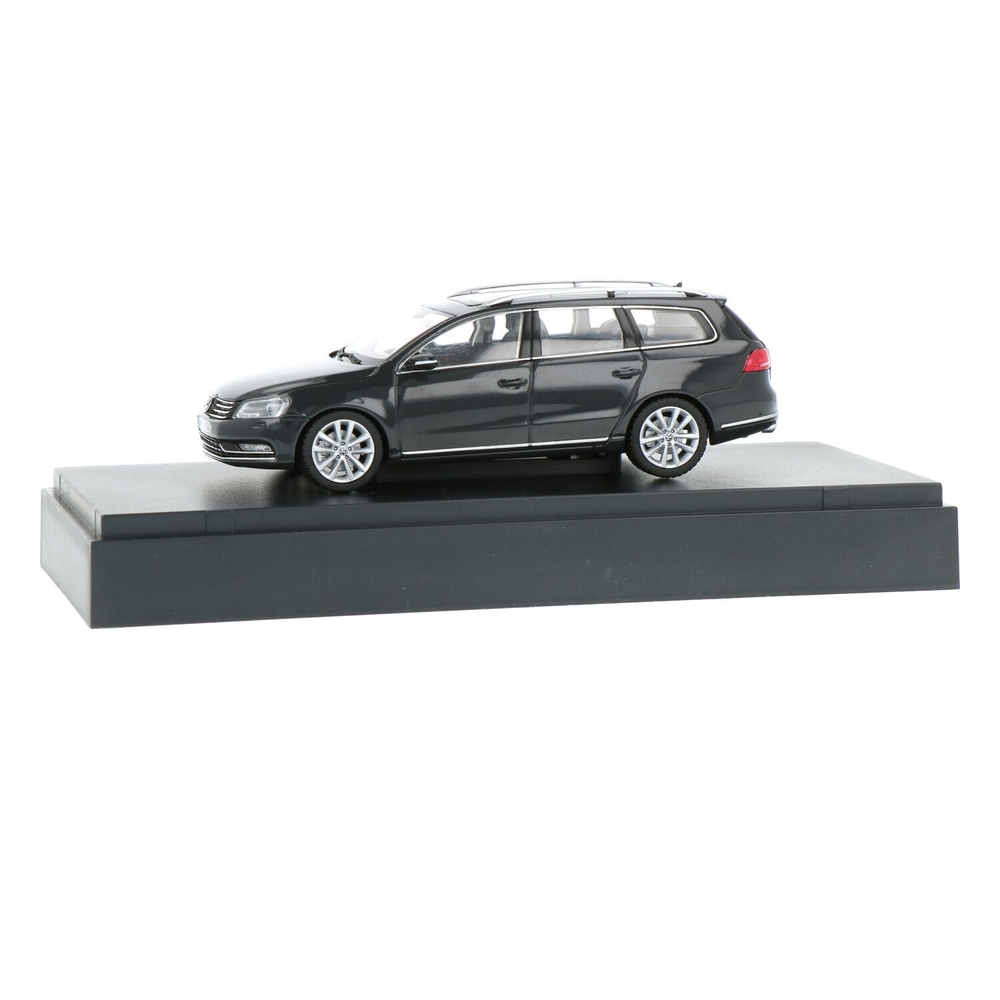 Volkswagen Passat B7 Variant | House of Modelcars