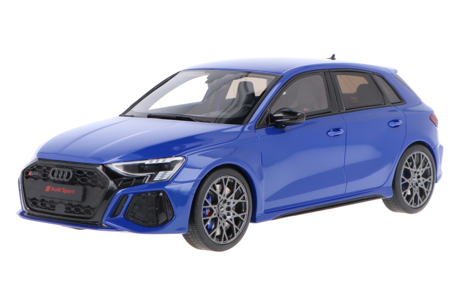 Audi RS3 Sportback "Performance Edition" | House of Modelcars