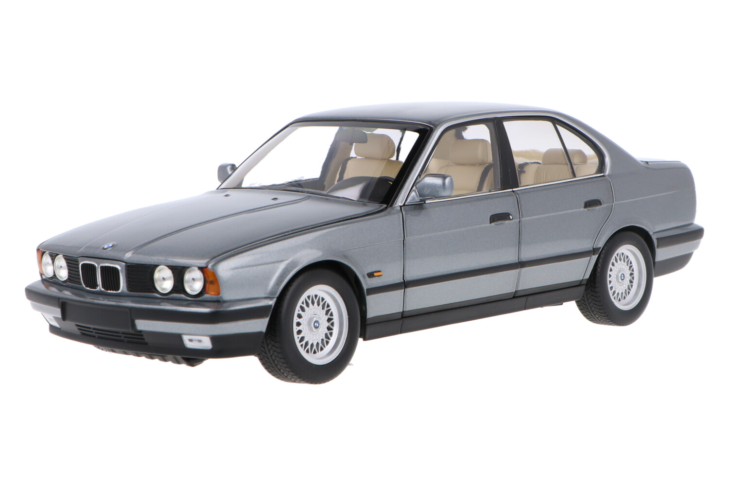 BMW 535i (E34) | House of Modelcars