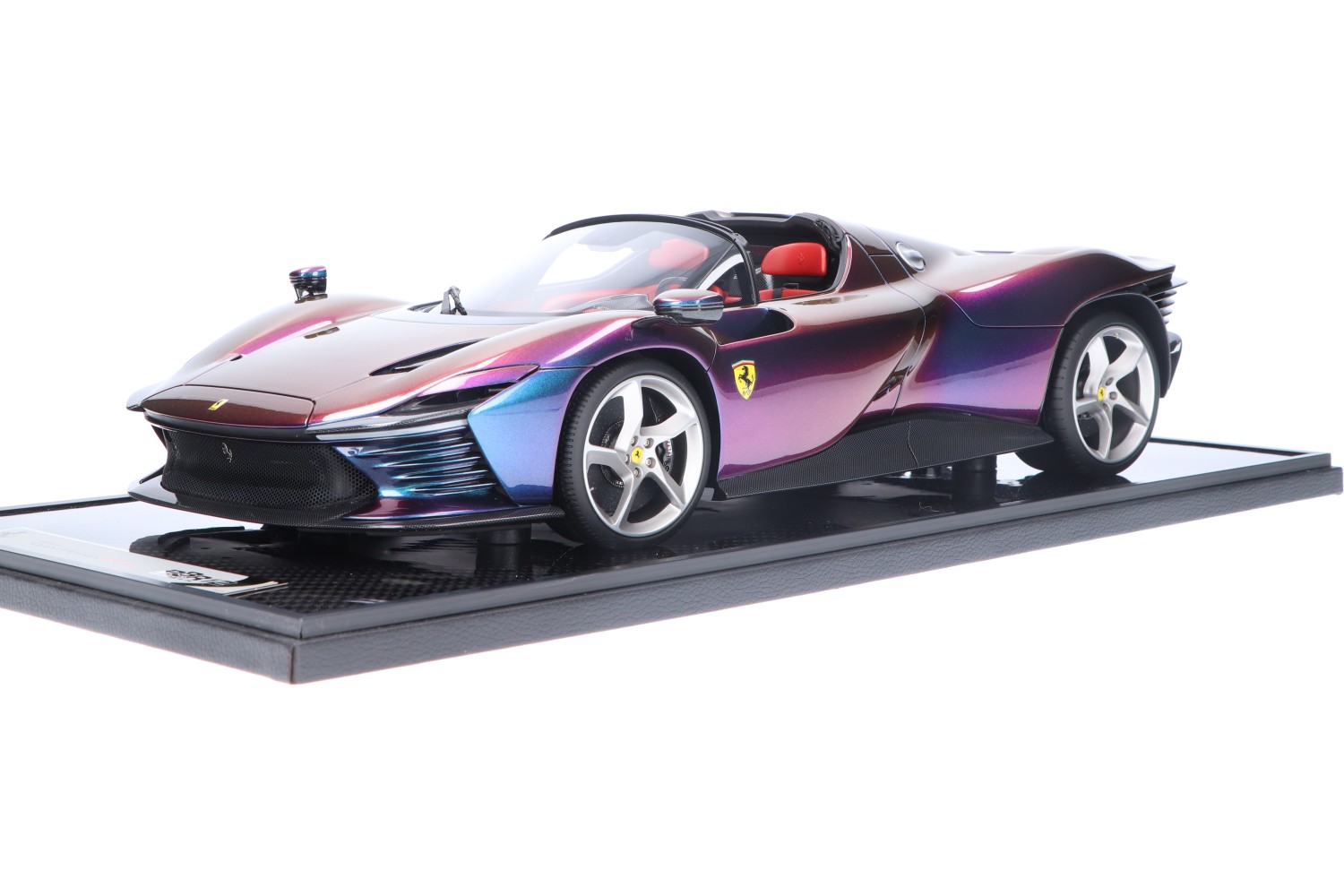 Ferrari Daytona SP3 Serie Icona 'Open Roof' Chamaleon | House of Modelcars