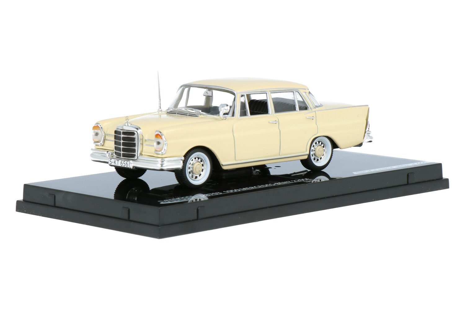 Mercedes-Benz 220 SE | House of Modelcars