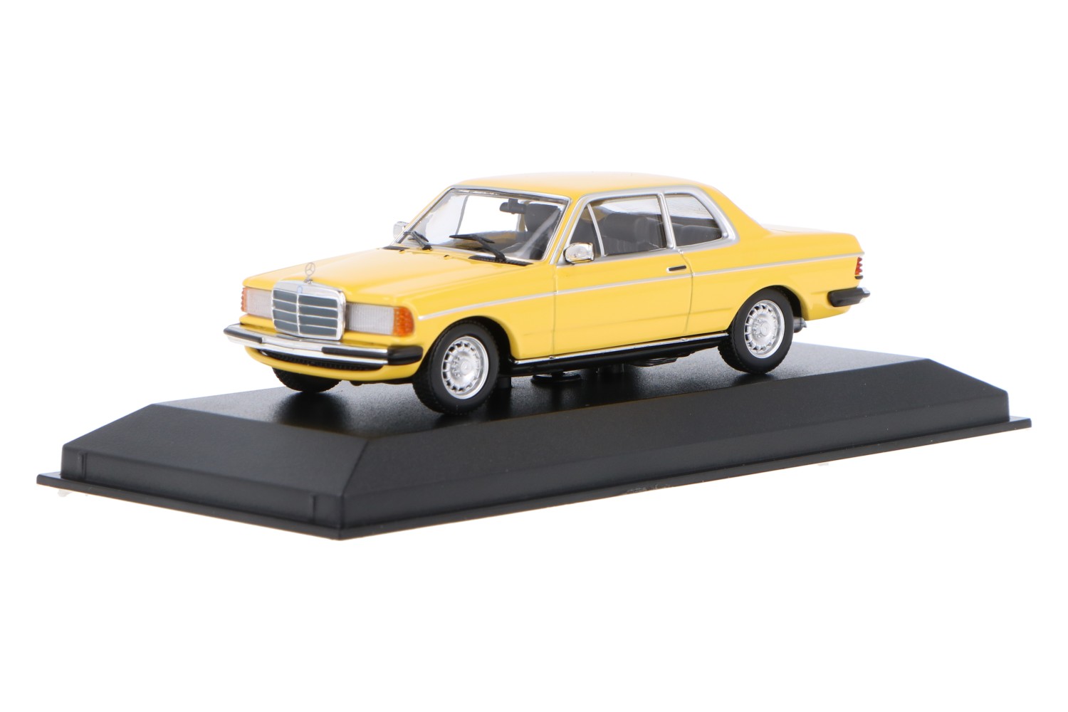 Mercedes-Benz 230CE (W123) Coupé | House of Modelcars