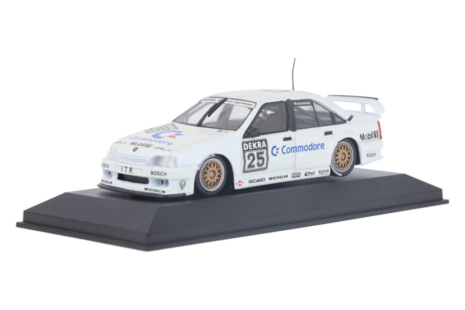 Opel Omega 3000 Evo | House of Modelcars