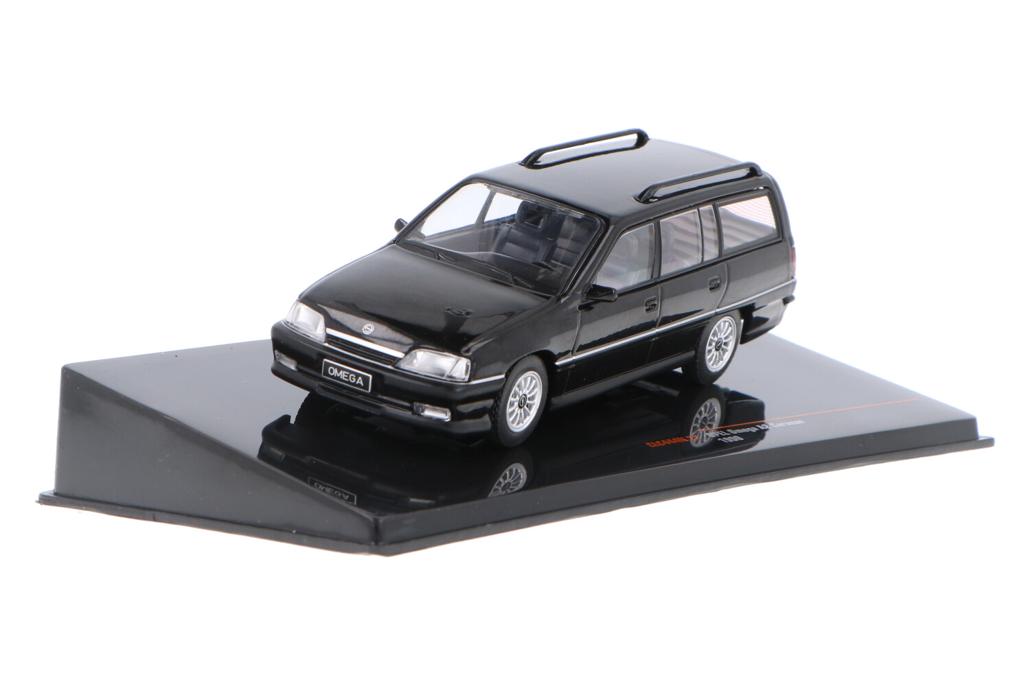 Opel Omega Stationwagen | House of Modelcars
