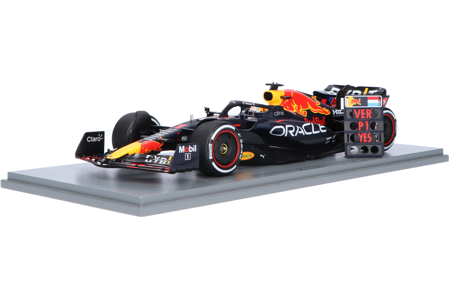 Red Bull Racing RB18 | House of Modelcars