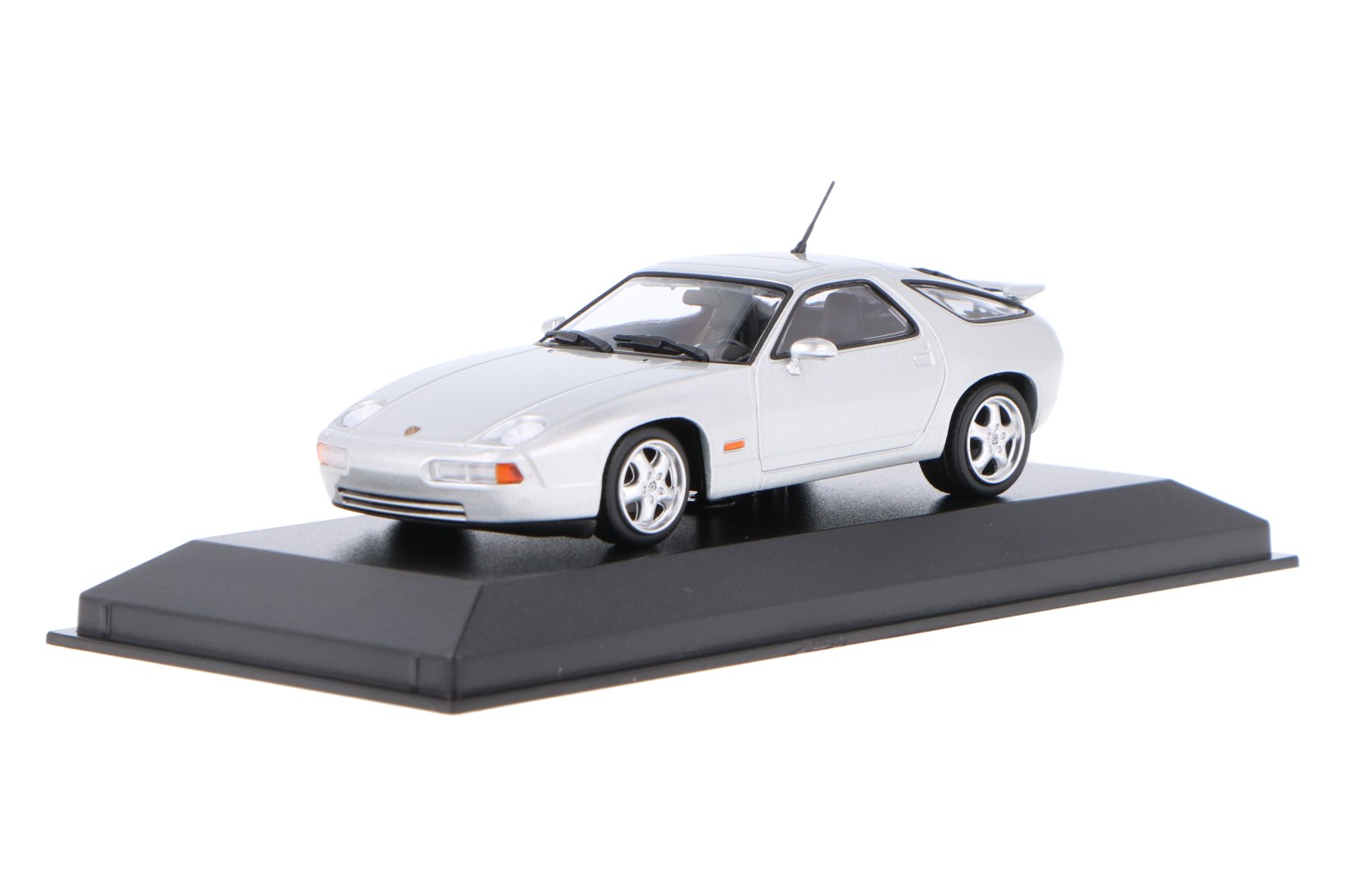Porsche 928 GTS | House of Modelcars