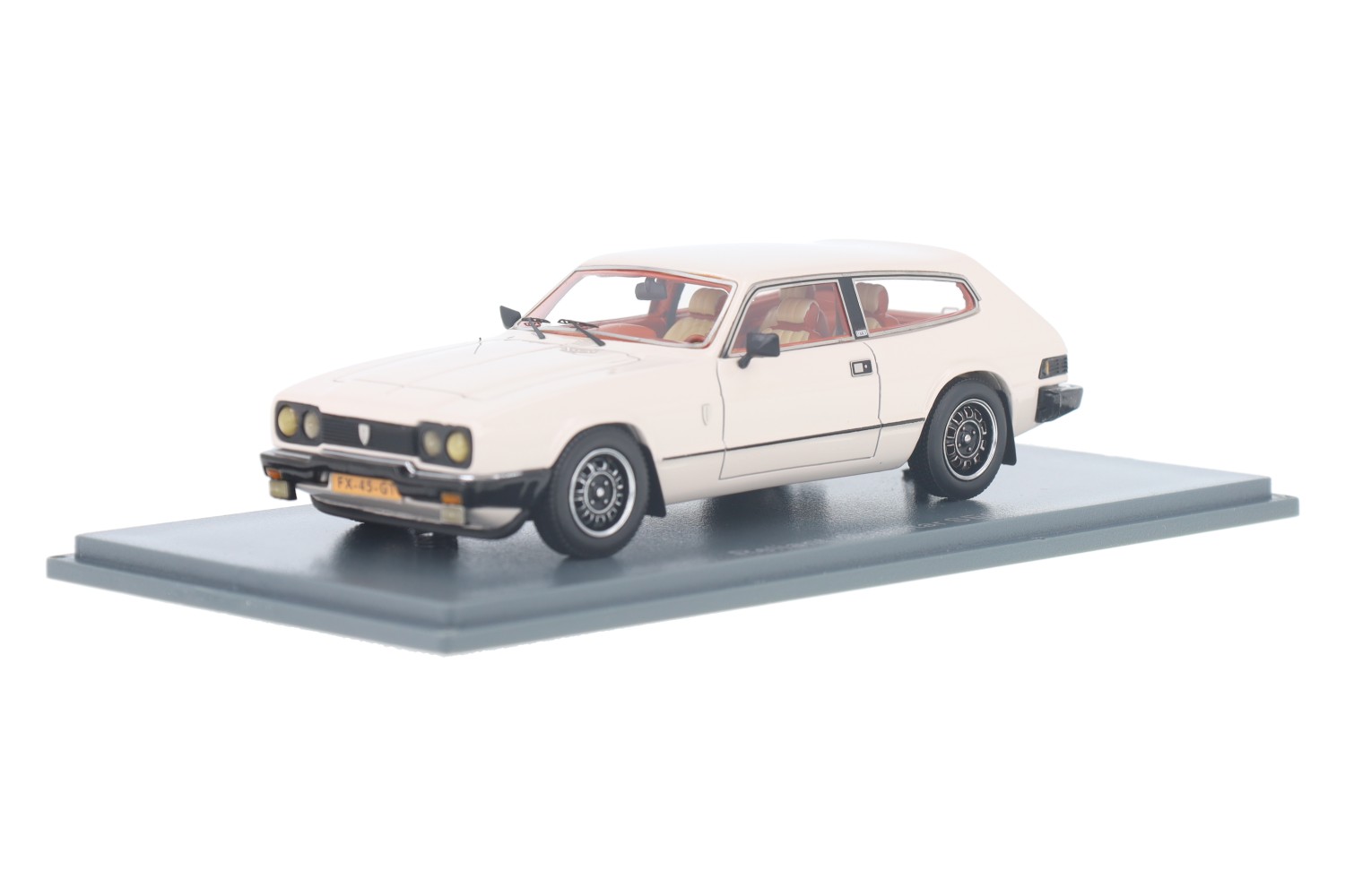 Reliant Scimitar SE6 | House of Modelcars
