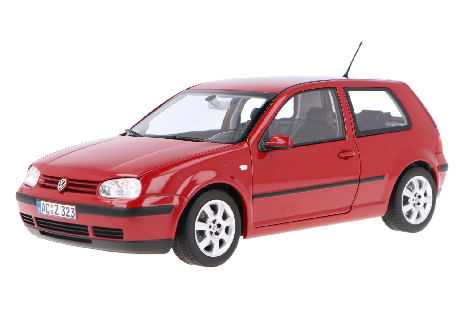 Volkswagen Golf IV | House of Modelcars